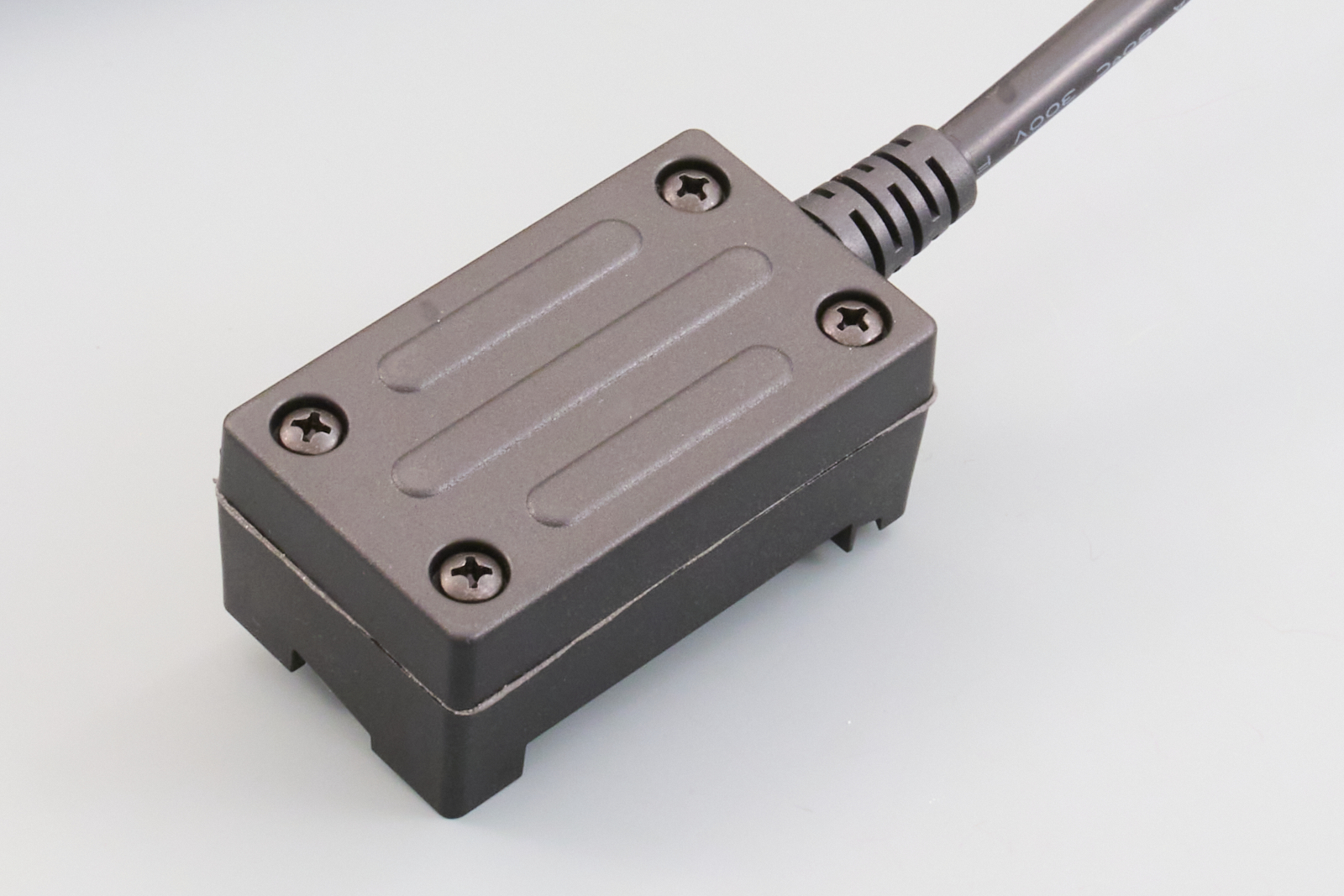 SupplyNet | Battery Eliminator AN/PRC-163 AC/DC 12V (192 Watts)