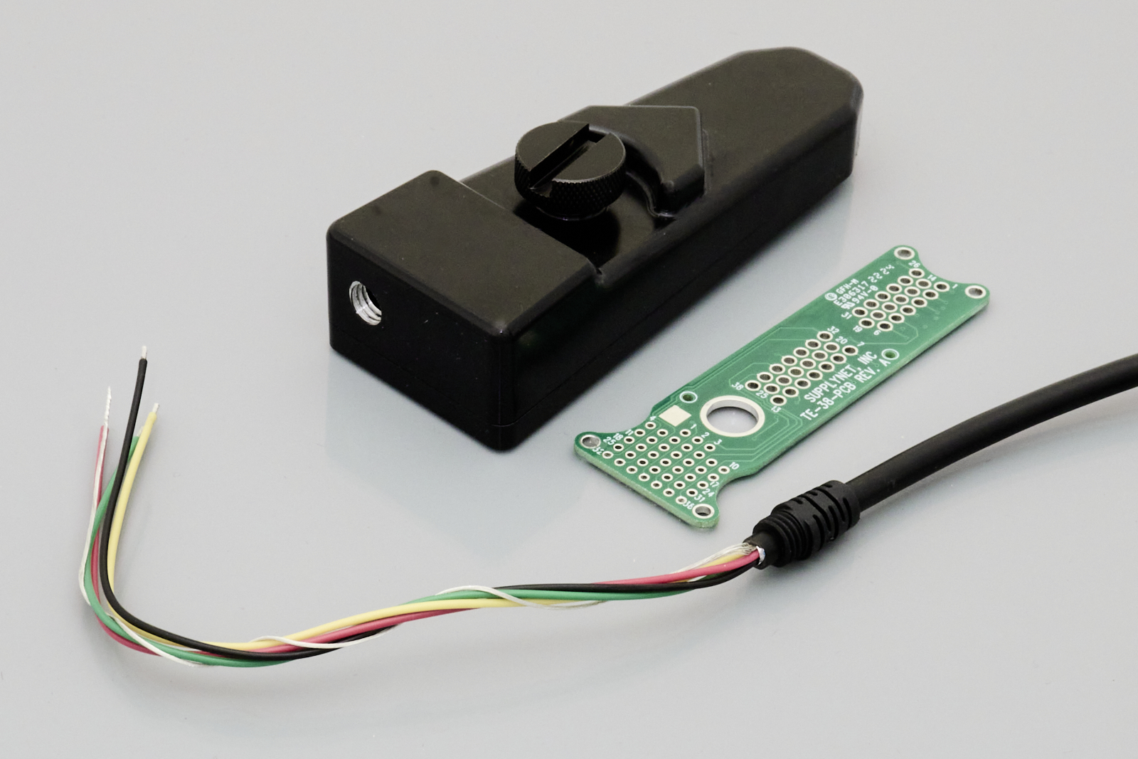 SupplyNet | AN/PRC-163 side connector