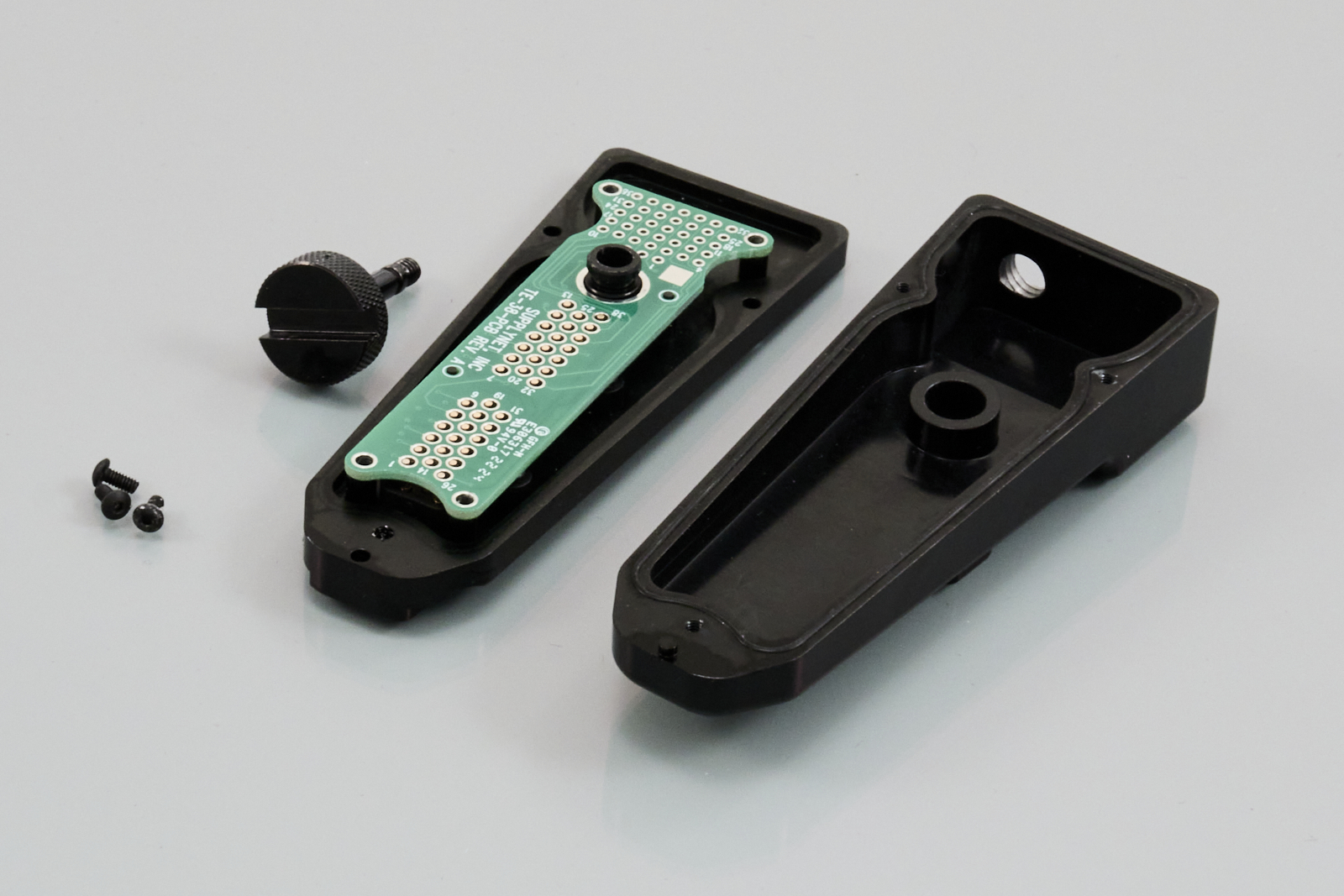 SupplyNet | AN/PRC-163 side connector