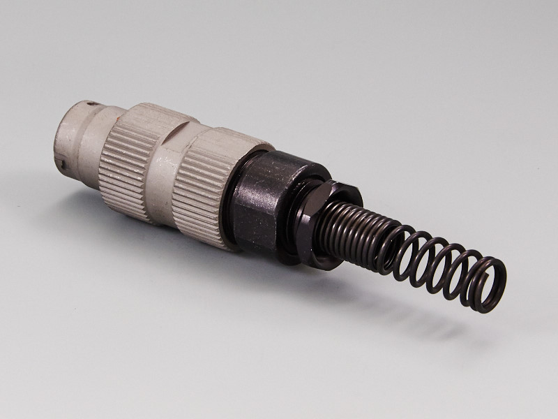 SupplyNet | U-328/U (M55116/12-3) 6 Pin In-line Male Connector