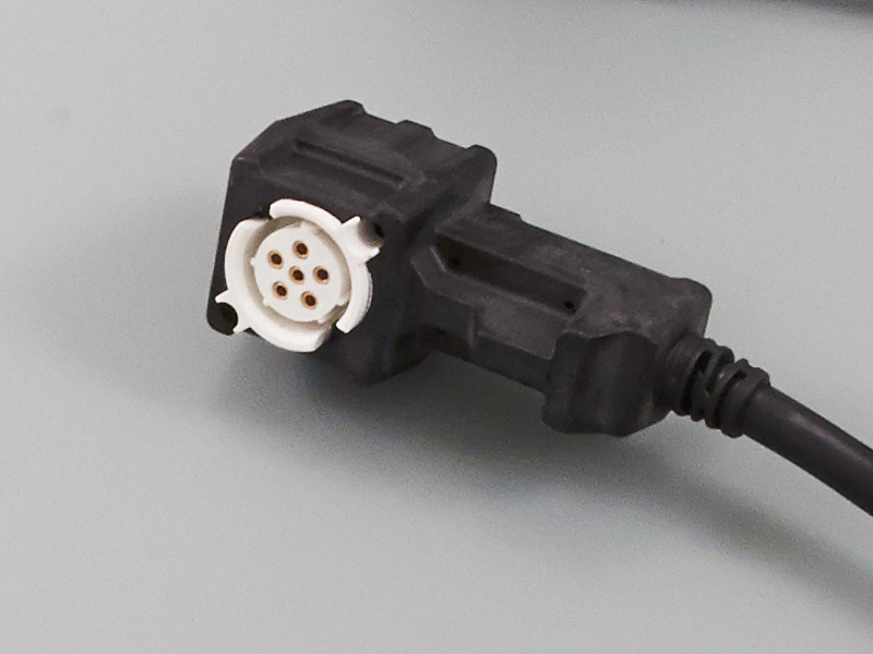 SupplyNet | NATO Connector - Plug Adapter with 24V BA-5590 Output