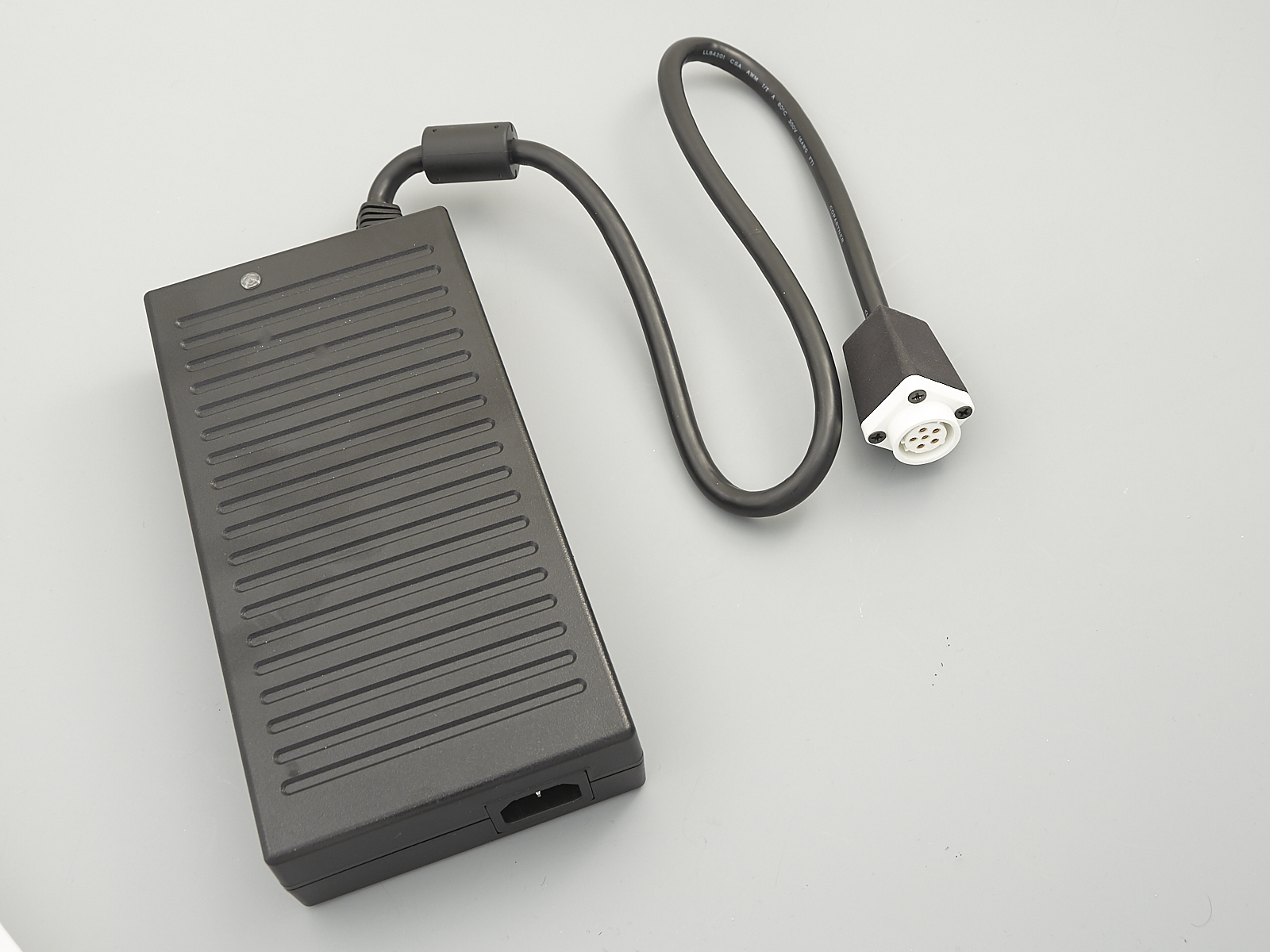 SupplyNet | 24V BB-2590 Battery Eliminator 12.5 Amp Hi-Capacity