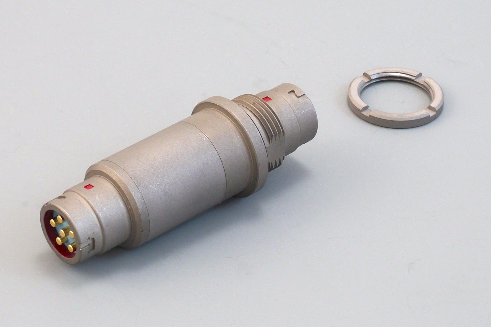 SupplyNet | Dual Male Panel MNT (Signals Cross) Extended length